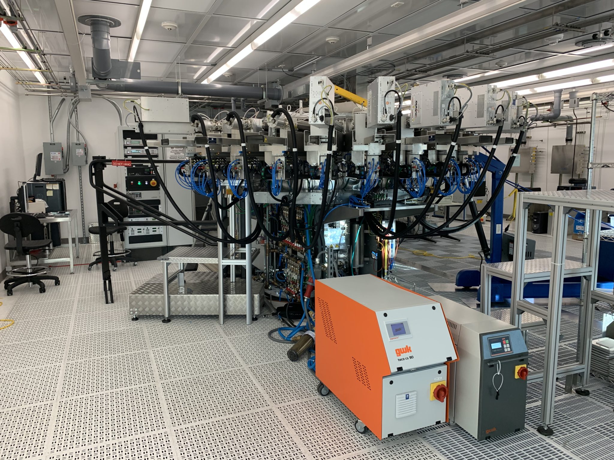 Clustex 100sp PVD tool - AggieFab Nanofabrication Facility